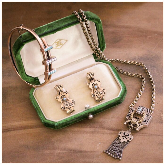 Market square jewelers etsy store
